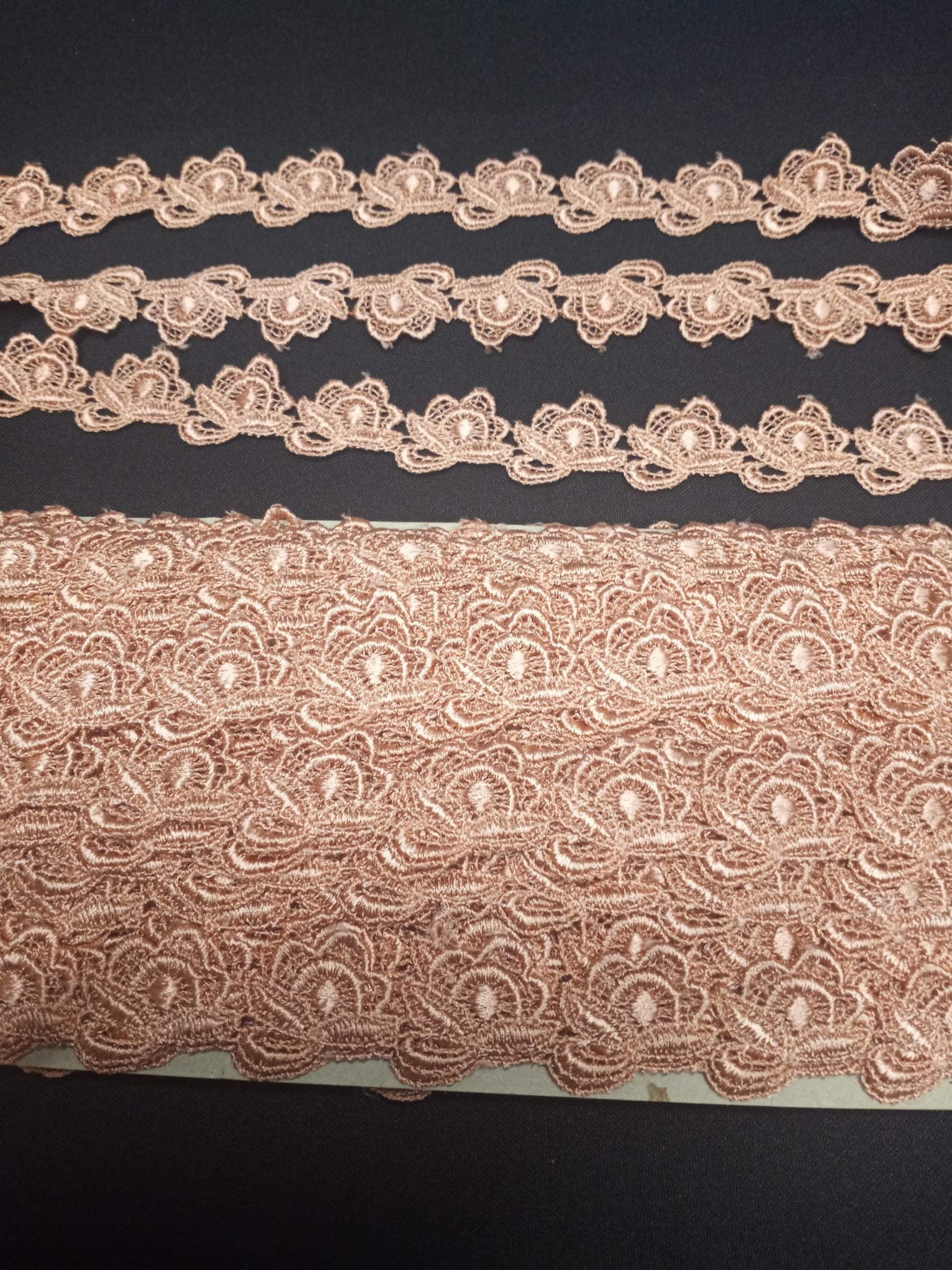 Trim Lace Rosettes Venise by the Yard, 1.25" Wide. Available in Multip ...